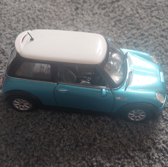 Kinsmart | Toys | New 5 Kinsmart Mini Cooper S Diecast Model Toy Car 28 ...